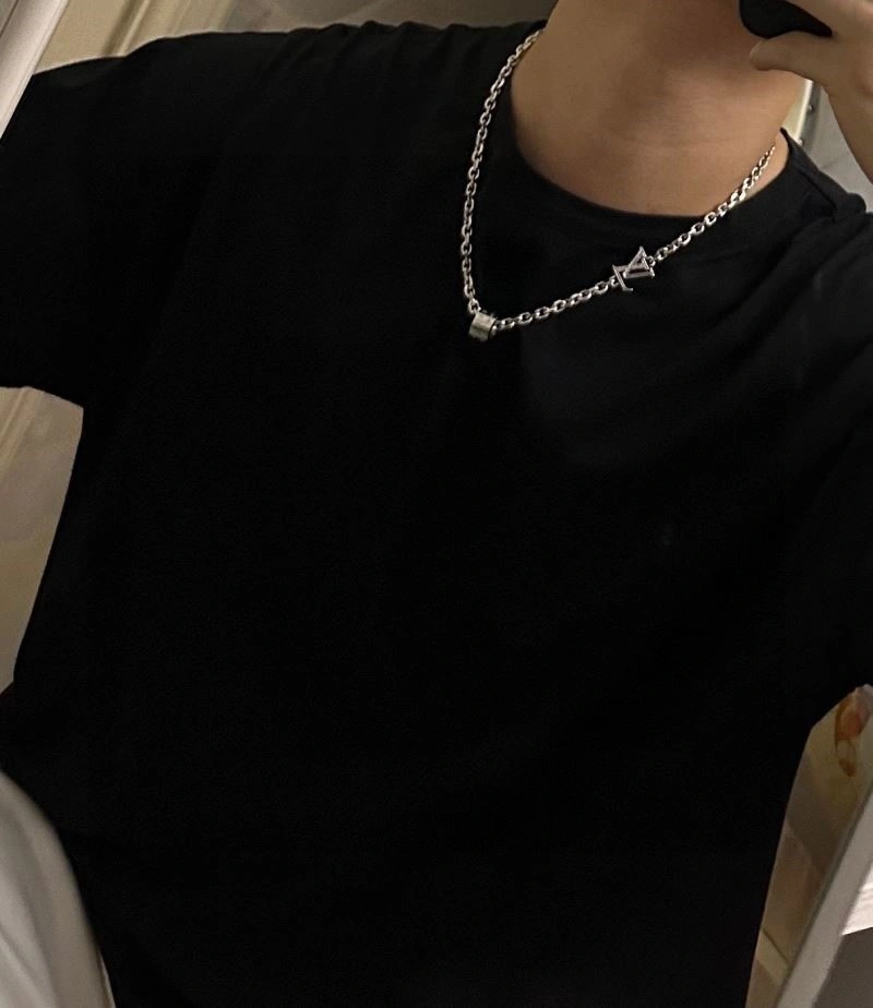 Exact replica Louis Vuitton Necklaces