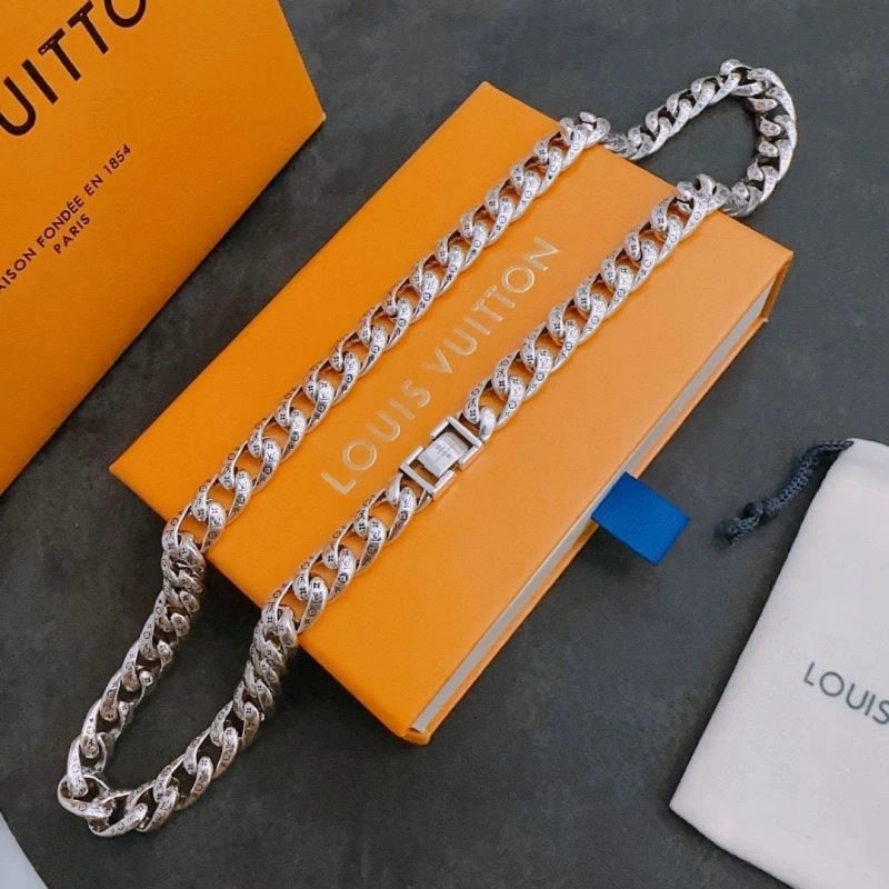 Affordable Louis Vuitton Necklaces