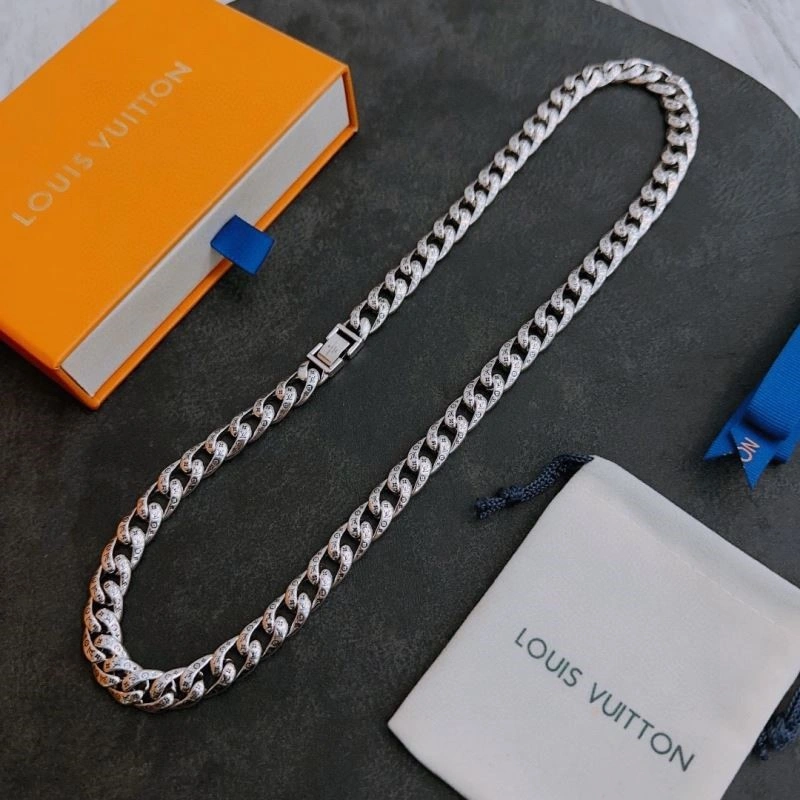 Affordable Louis Vuitton Necklaces