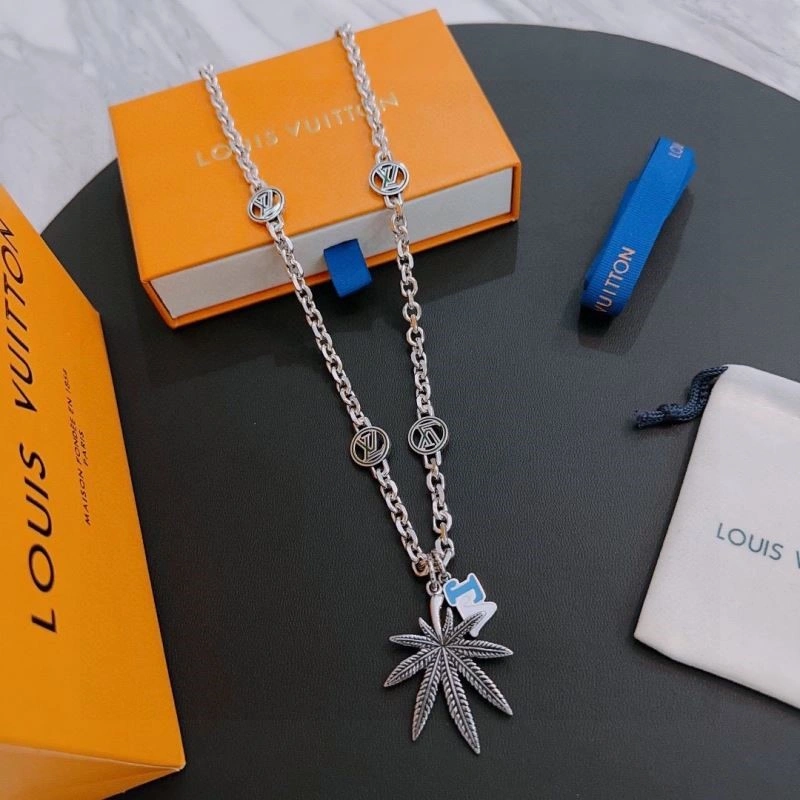 Factory-made Louis Vuitton Necklaces