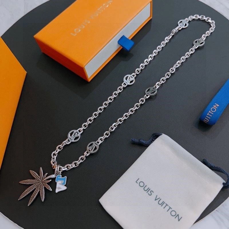 Factory-made Louis Vuitton Necklaces
