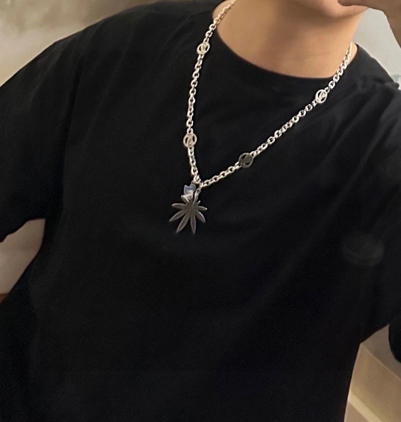 Factory-made Louis Vuitton Necklaces