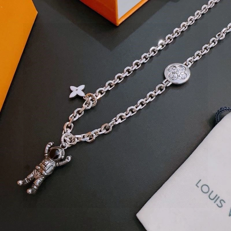 Legit Louis Vuitton Necklaces