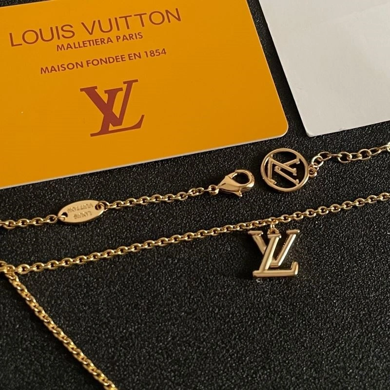 Inexpensive Louis Vuitton Necklaces