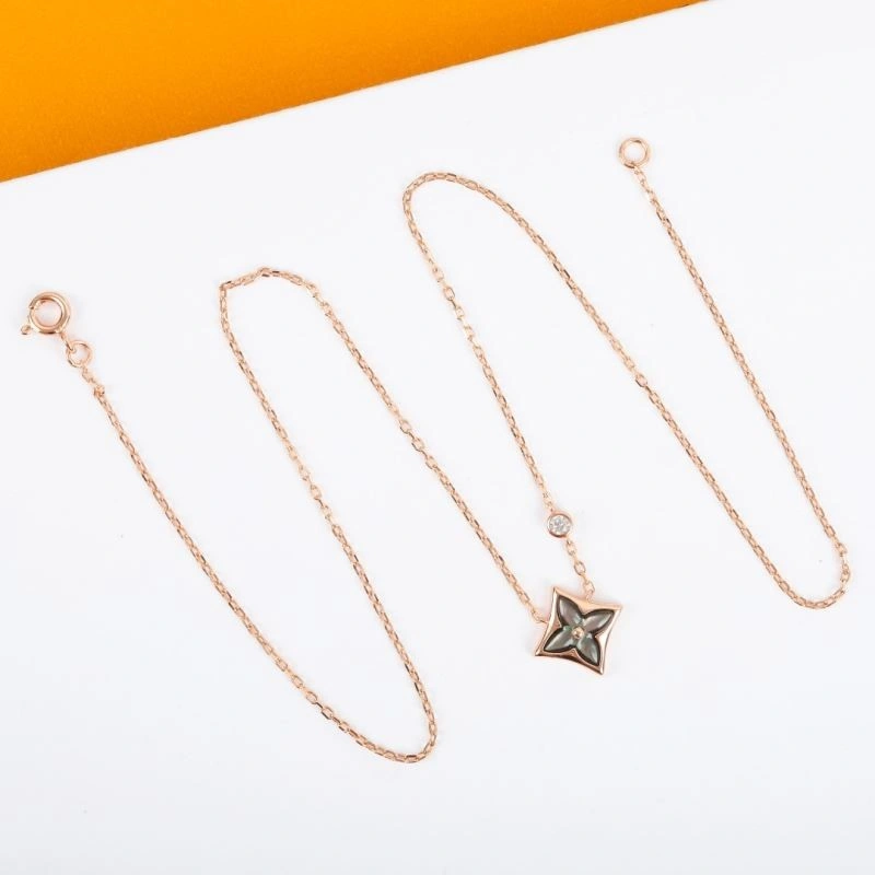 Inexpensive Louis Vuitton Necklaces