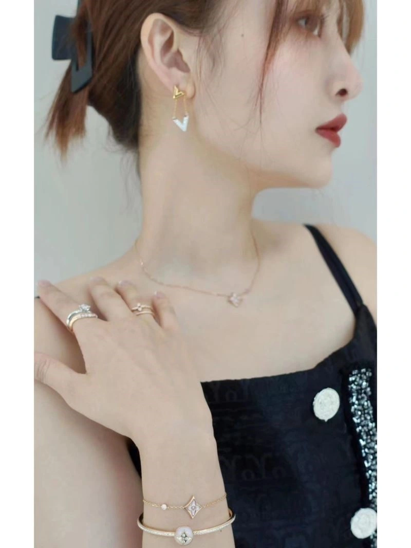 OEM Louis Vuitton Necklaces