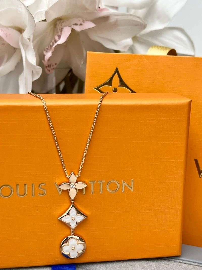 Brand-authenticated Louis Vuitton Necklaces