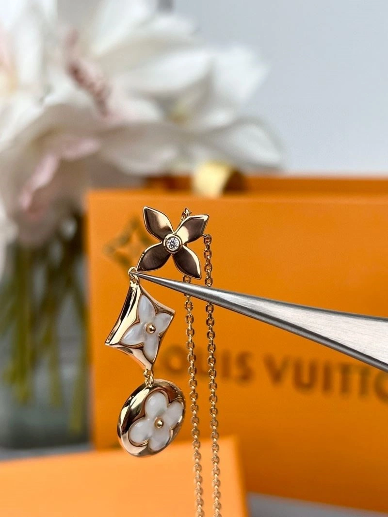 Brand-authenticated Louis Vuitton Necklaces