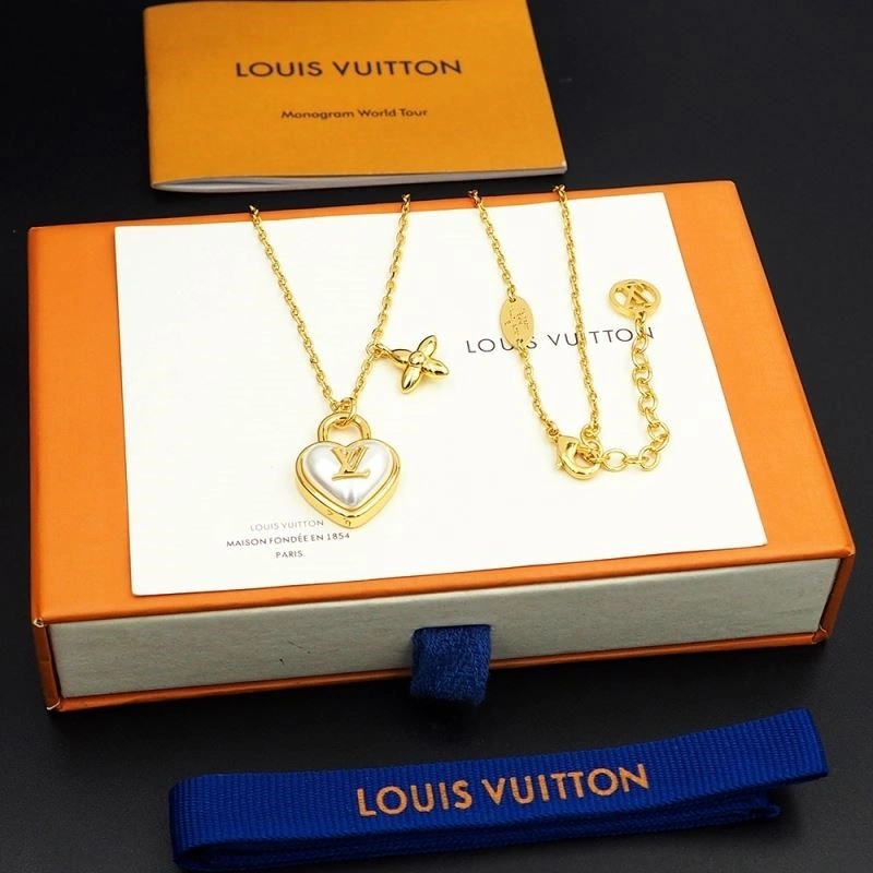 Cut-rate Louis Vuitton Necklaces