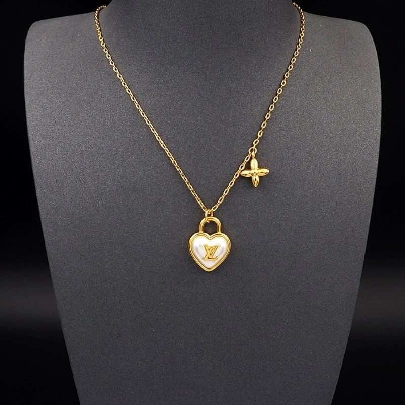 Cut-rate Louis Vuitton Necklaces