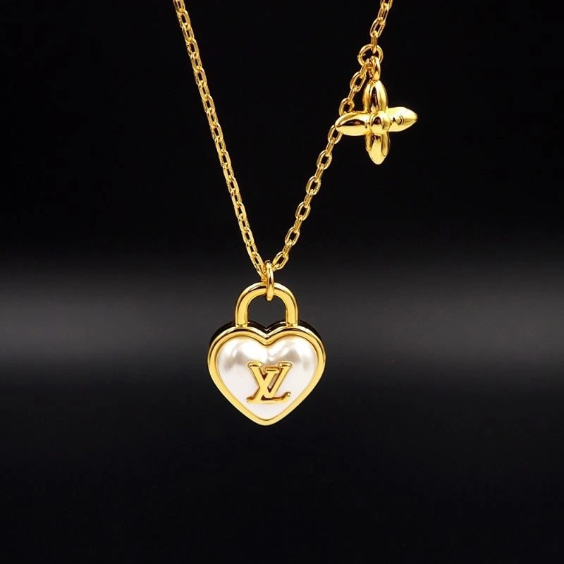 Cut-rate Louis Vuitton Necklaces