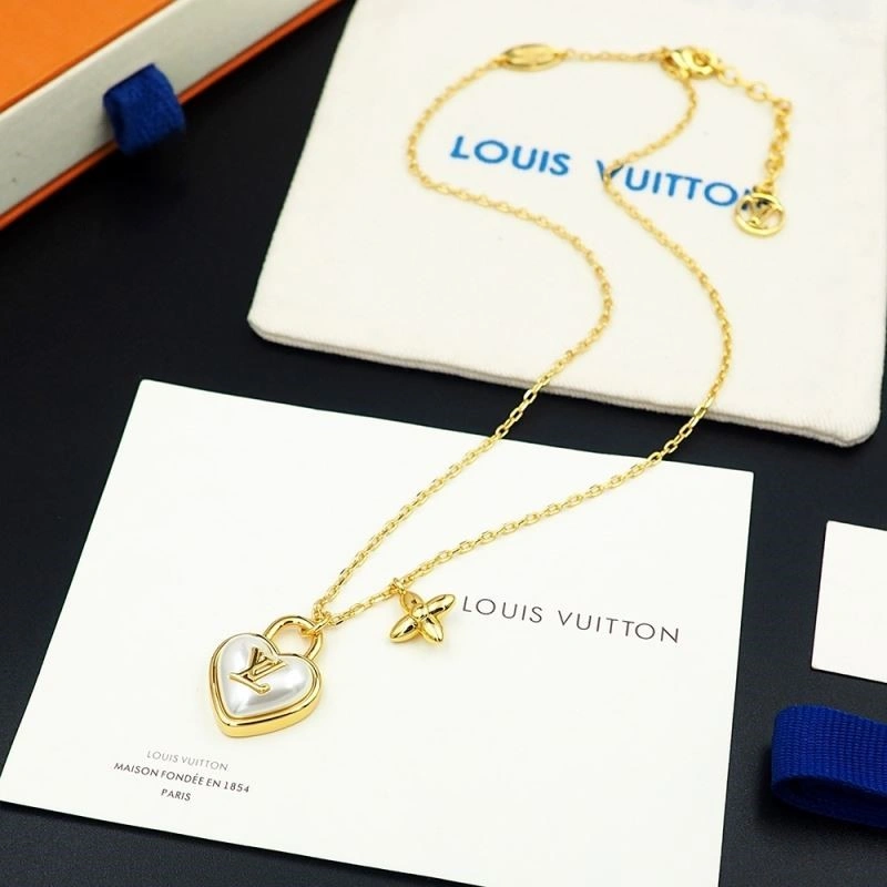 Cut-rate Louis Vuitton Necklaces