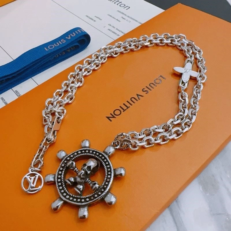 Bargain Louis Vuitton Necklaces