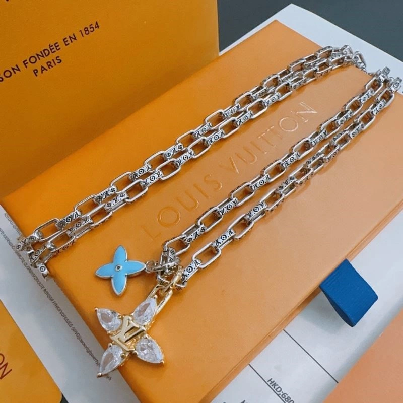 Accurate model Louis Vuitton Necklaces