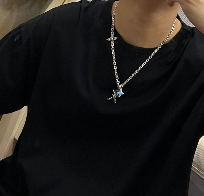 Discounted Louis Vuitton Necklaces