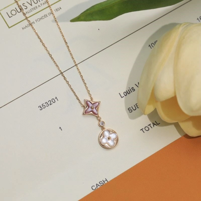 Low-cost Louis Vuitton Necklaces