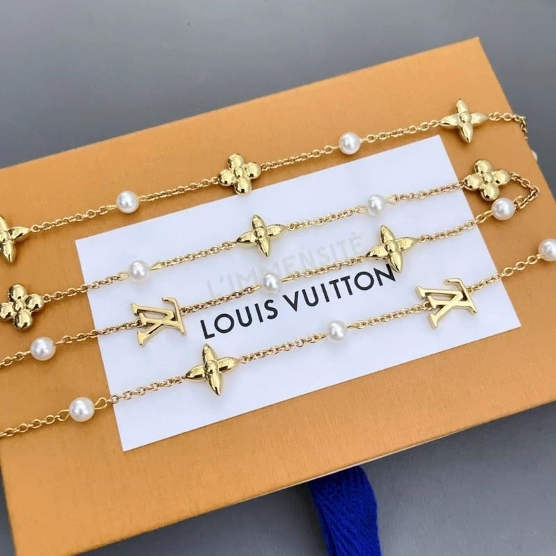 Exact replica Louis Vuitton Necklaces
