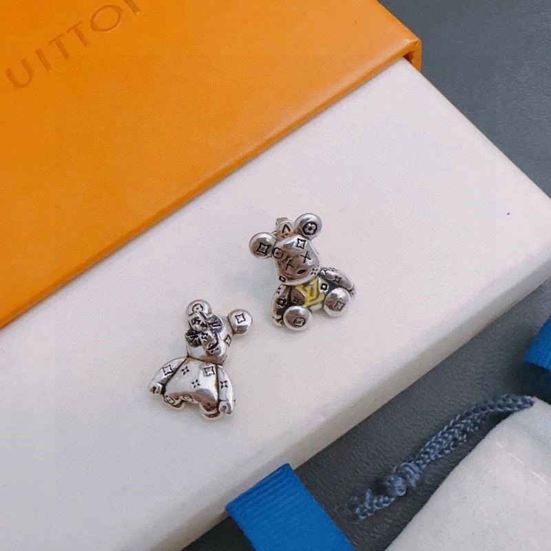 Brand-authenticated Louis Vuitton Necklaces