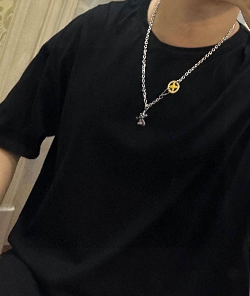 Top mirror Louis Vuitton Necklaces