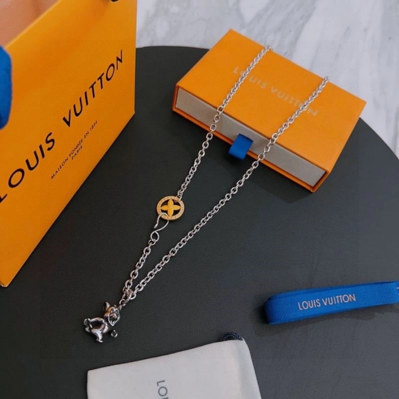 Top mirror Louis Vuitton Necklaces