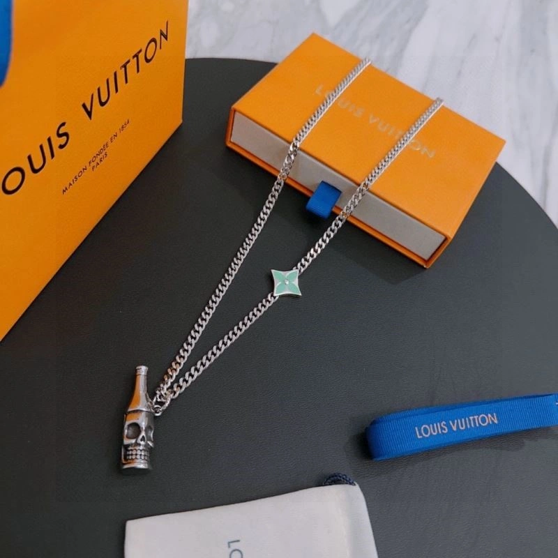 Exact replica Louis Vuitton Necklaces