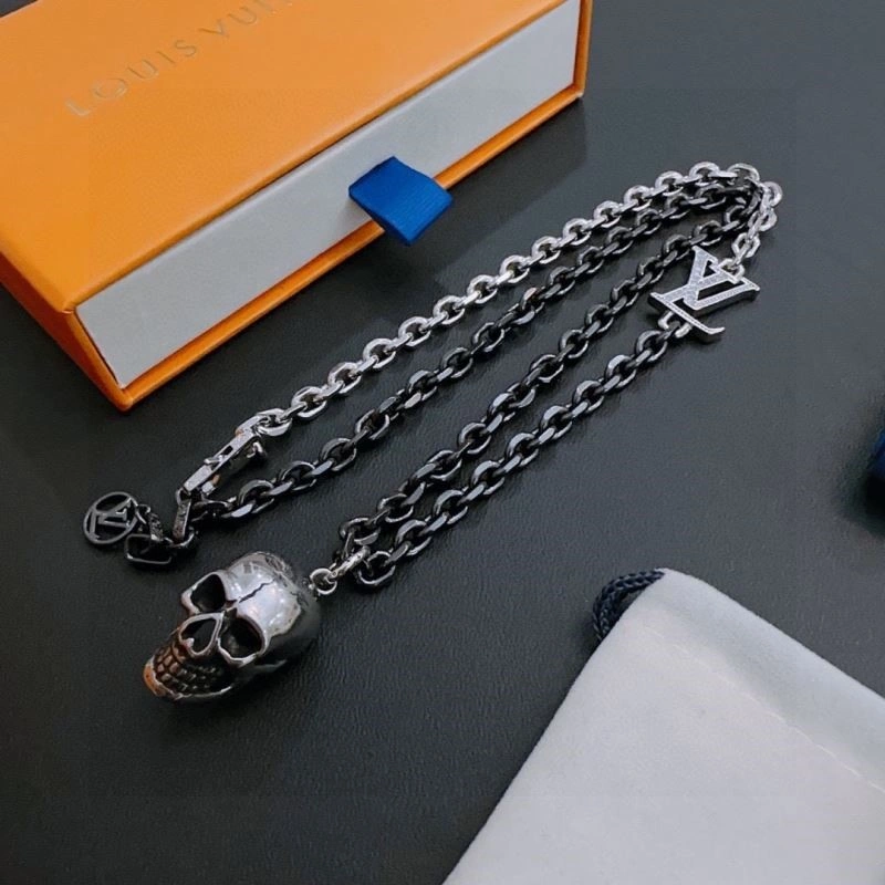 Brand-authenticated Louis Vuitton Necklaces