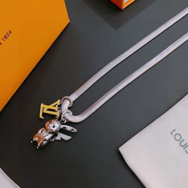 Official Louis Vuitton Necklaces