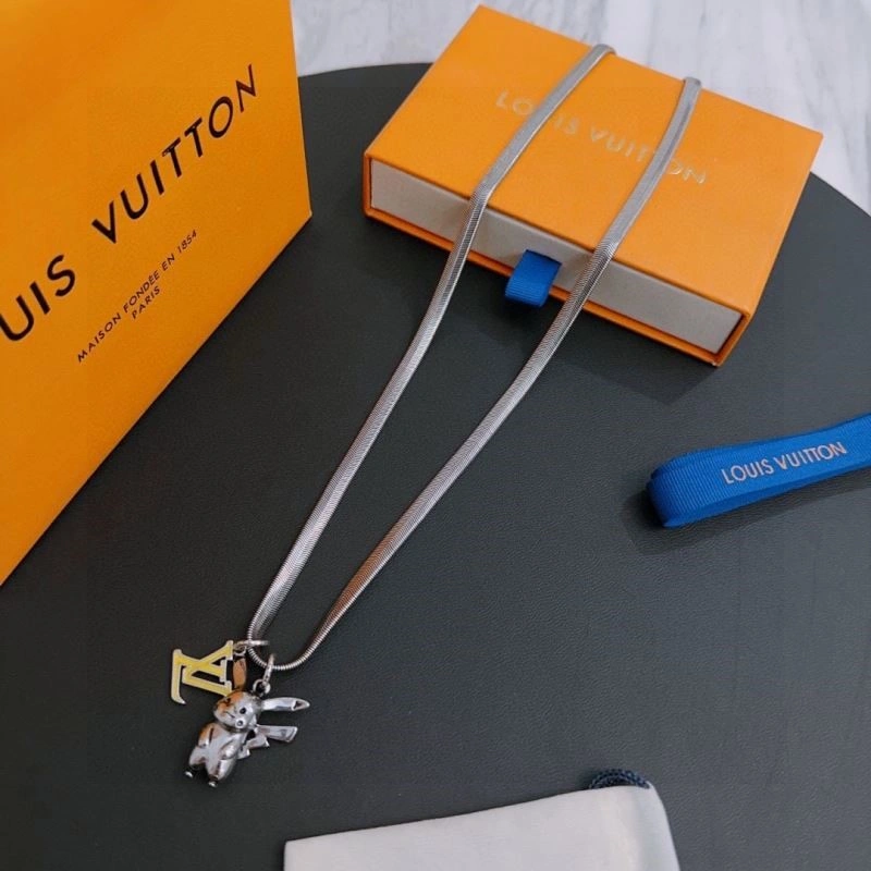 Official Louis Vuitton Necklaces
