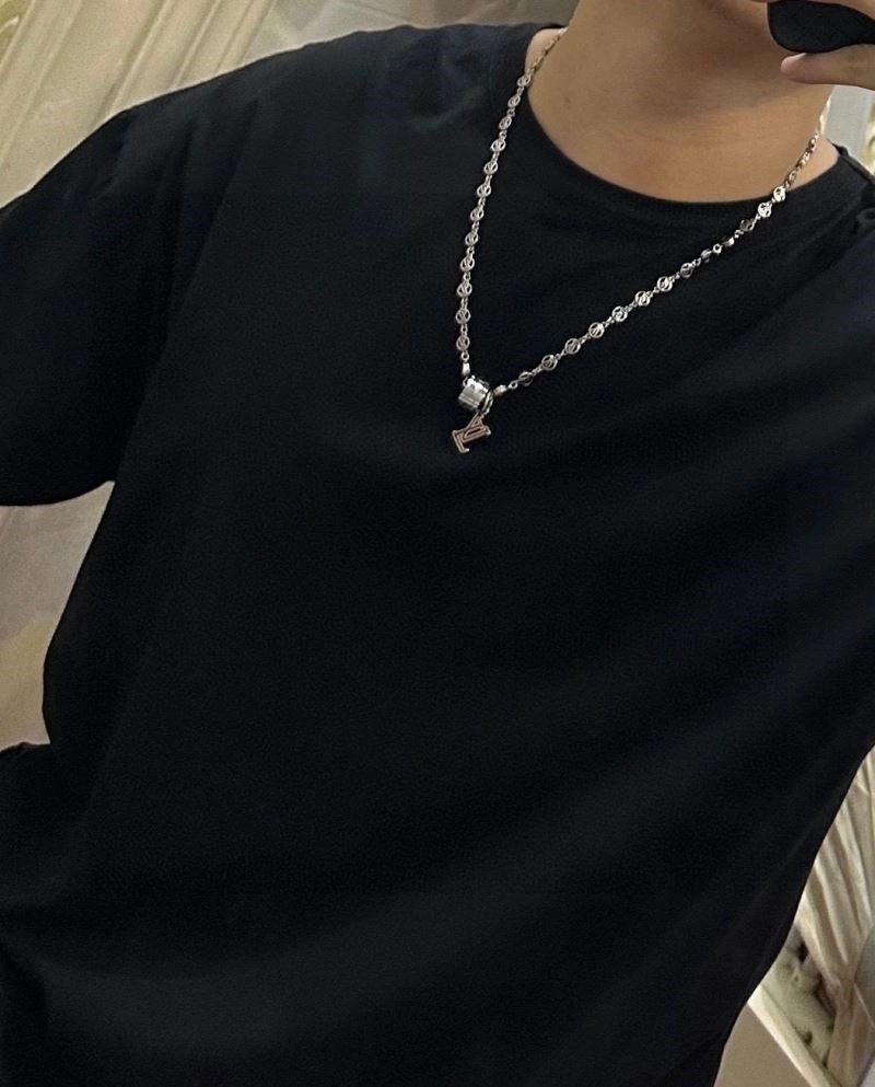 Factory-made Louis Vuitton Necklaces