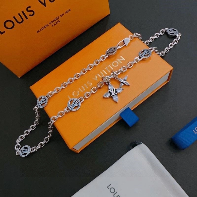 Legit Louis Vuitton Necklaces