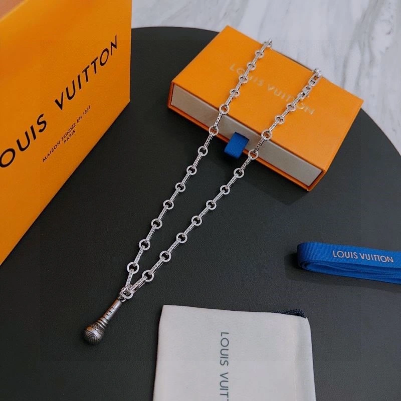 Cut-rate Louis Vuitton Necklaces
