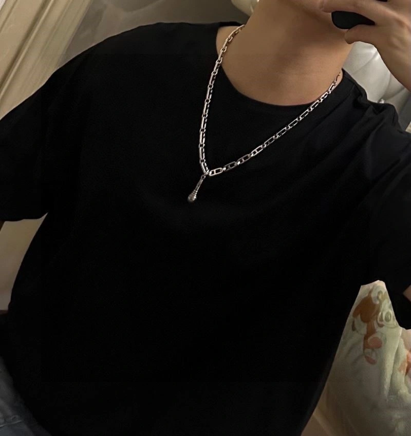 Cut-rate Louis Vuitton Necklaces