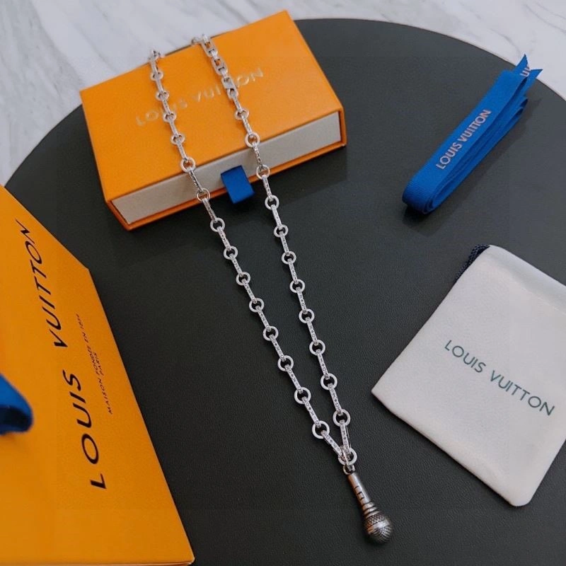 Cut-rate Louis Vuitton Necklaces