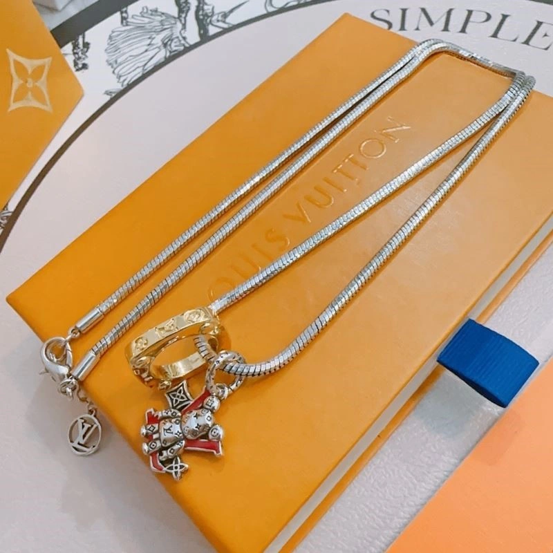 High accuracy Louis Vuitton Necklaces