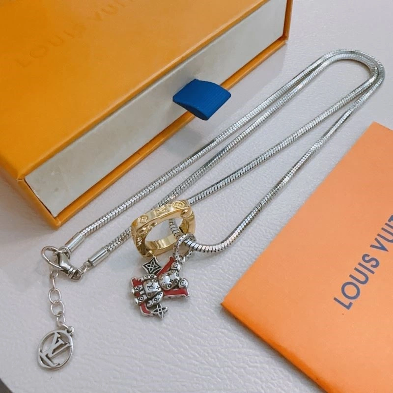 High accuracy Louis Vuitton Necklaces
