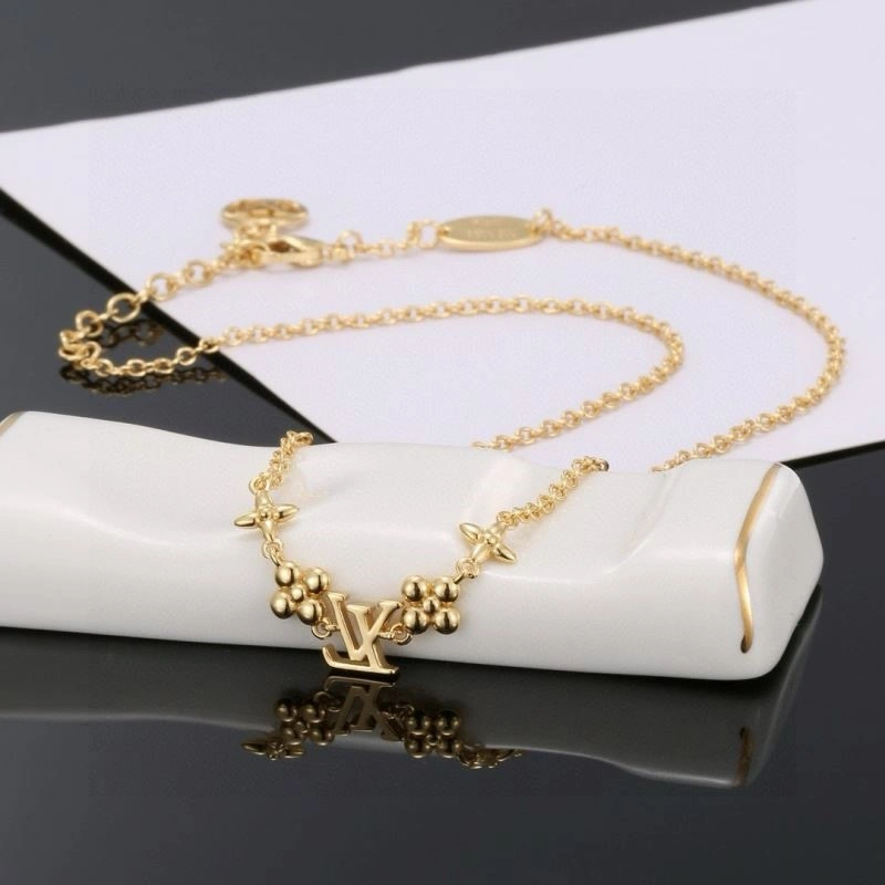 Official Louis Vuitton Necklaces