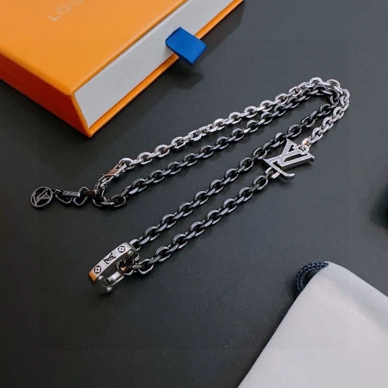 Cut-rate Louis Vuitton Necklaces
