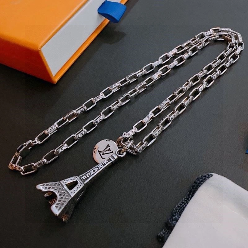 Discounted Louis Vuitton Necklaces