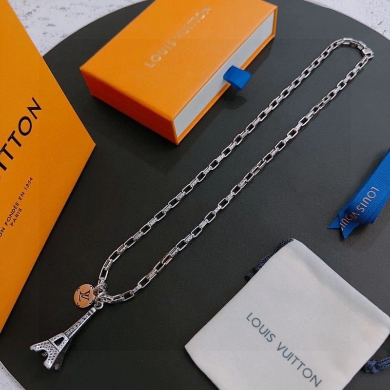 Discounted Louis Vuitton Necklaces