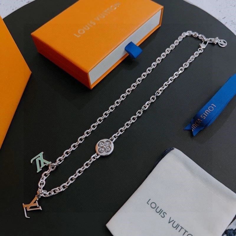 Mirror quality Louis Vuitton Necklaces
