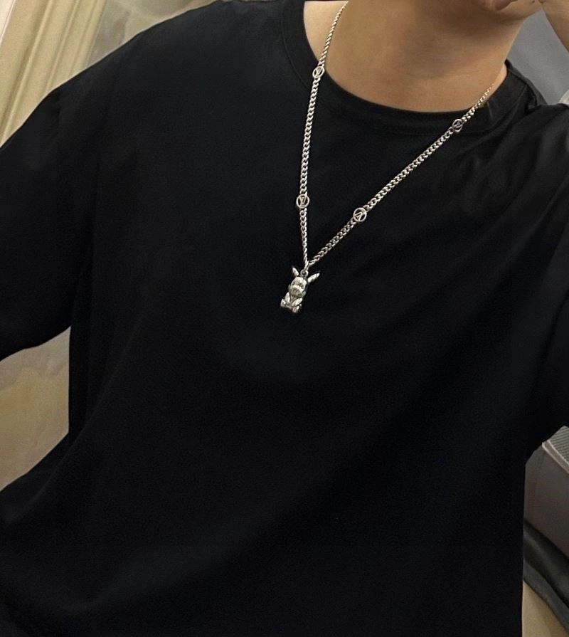 Discounted Louis Vuitton Necklaces