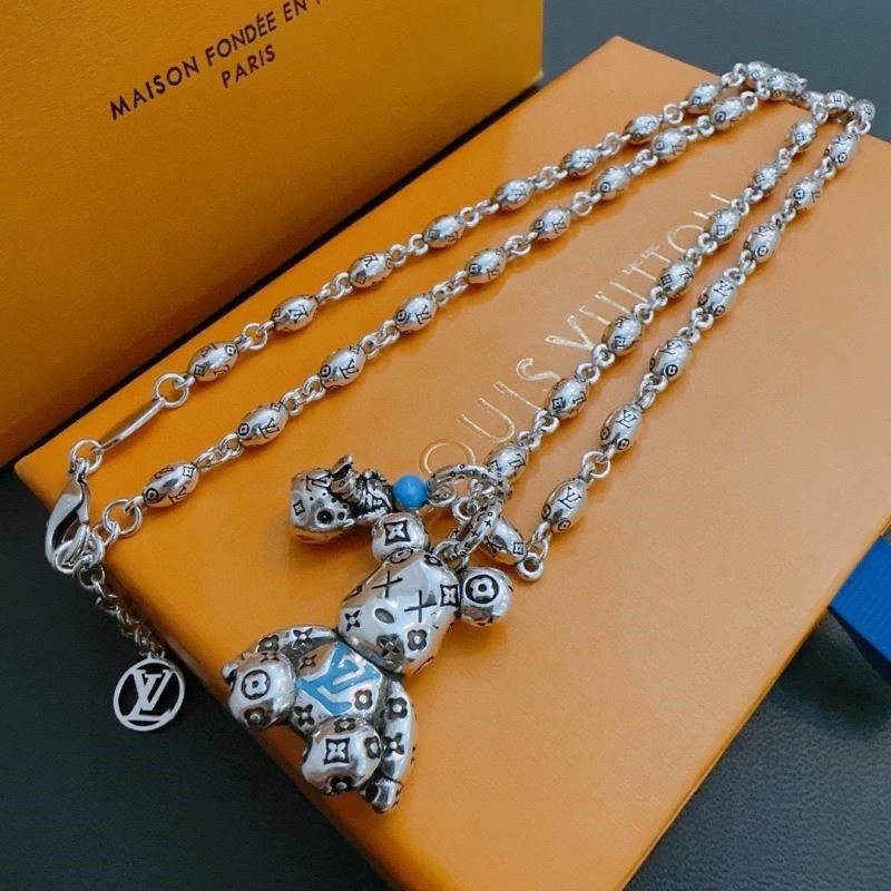 Economical Louis Vuitton Necklaces