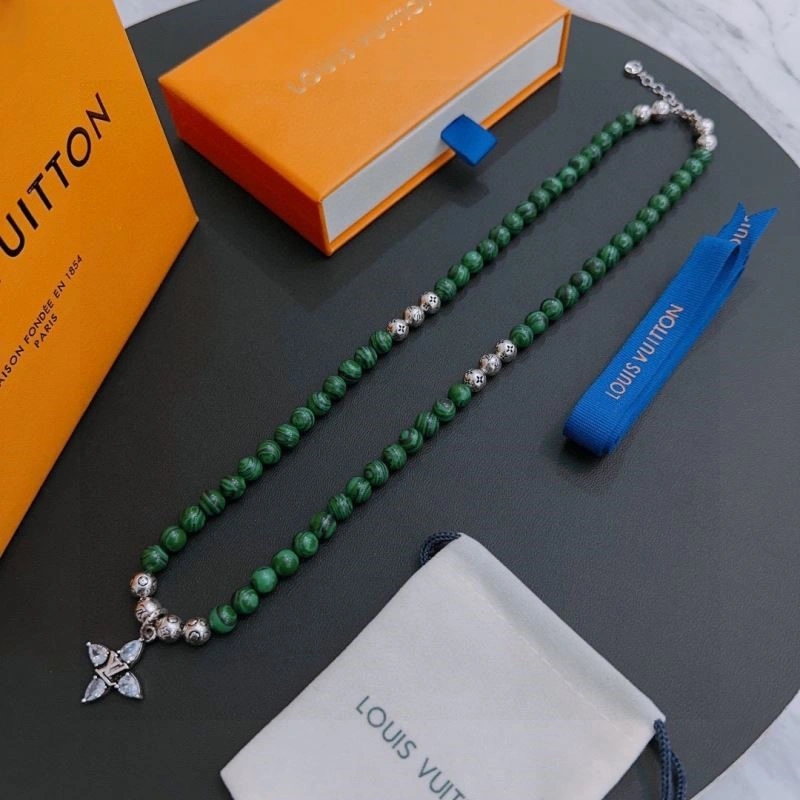 High accuracy Louis Vuitton Necklaces
