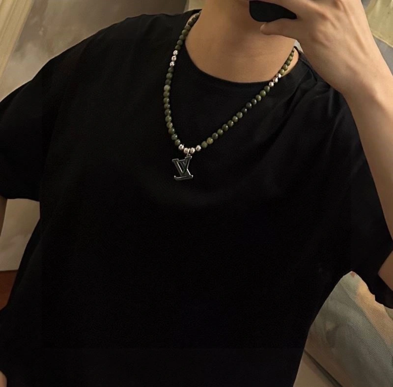 Economical Louis Vuitton Necklaces