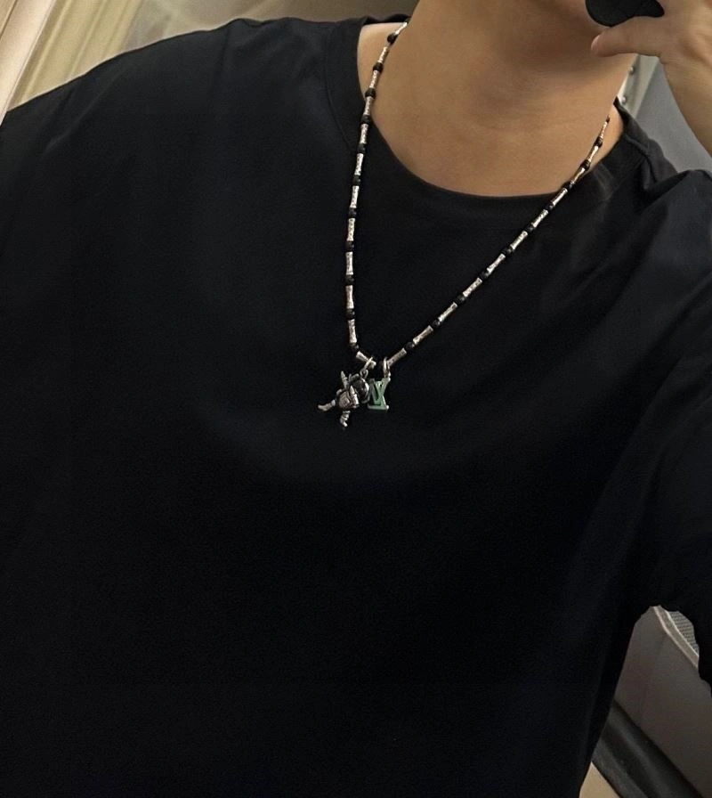 Cut-rate Louis Vuitton Necklaces