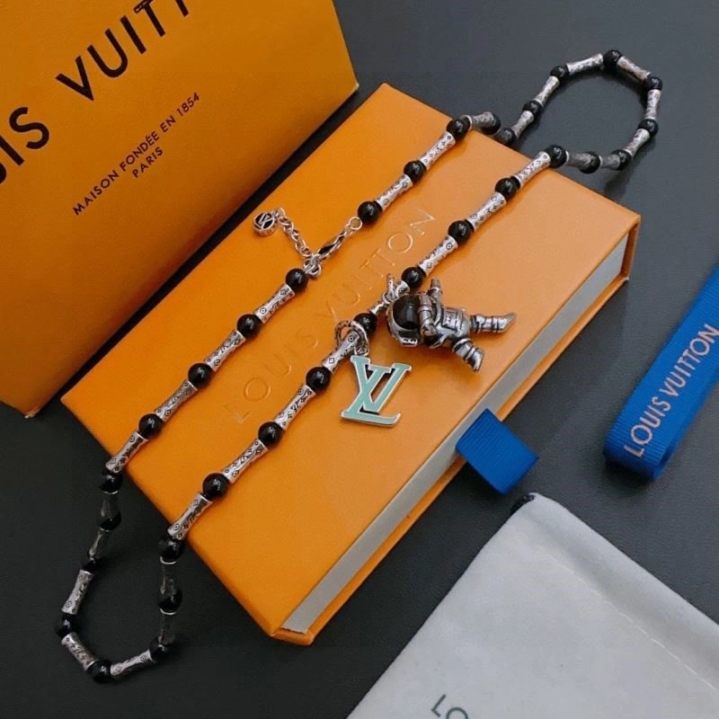 Cut-rate Louis Vuitton Necklaces