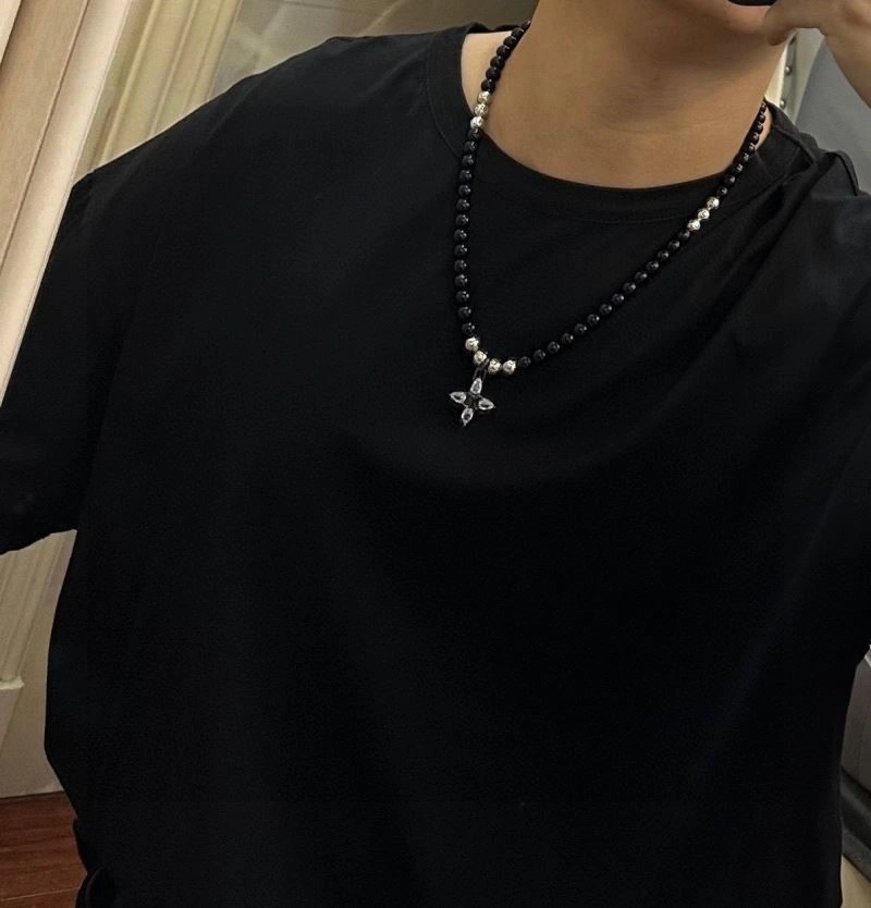 Top mirror Louis Vuitton Necklaces