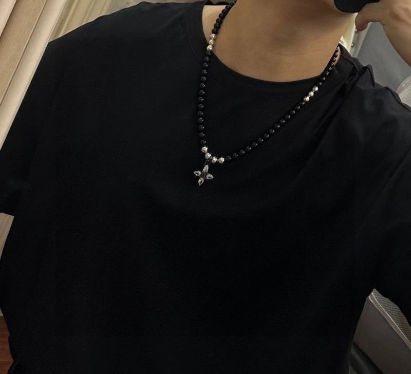 Top mirror Louis Vuitton Necklaces