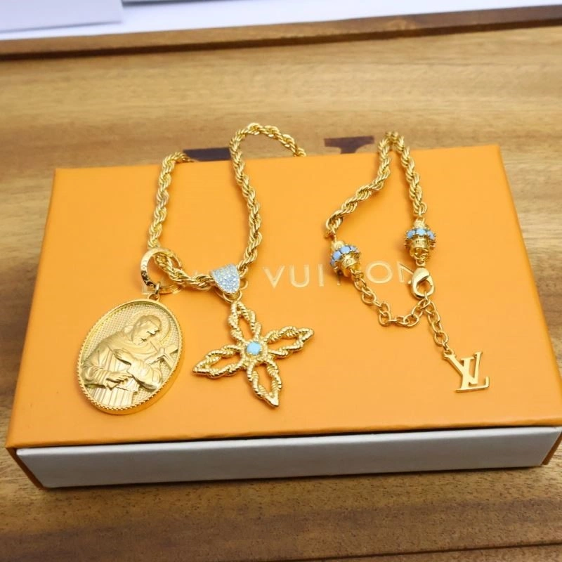 Accurate model Louis Vuitton Necklaces