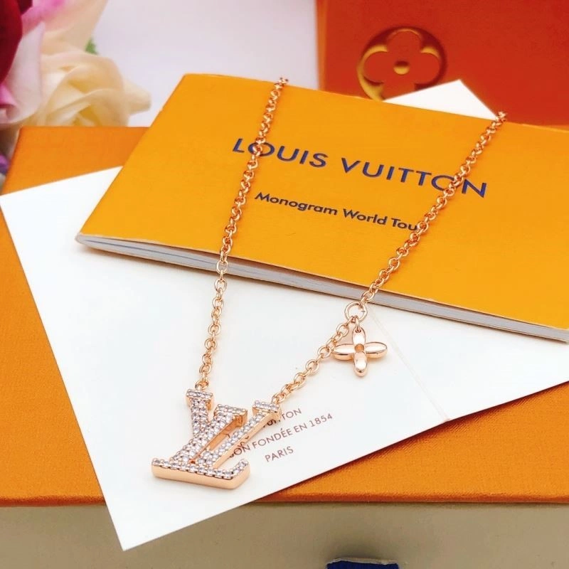 Official Louis Vuitton Necklaces